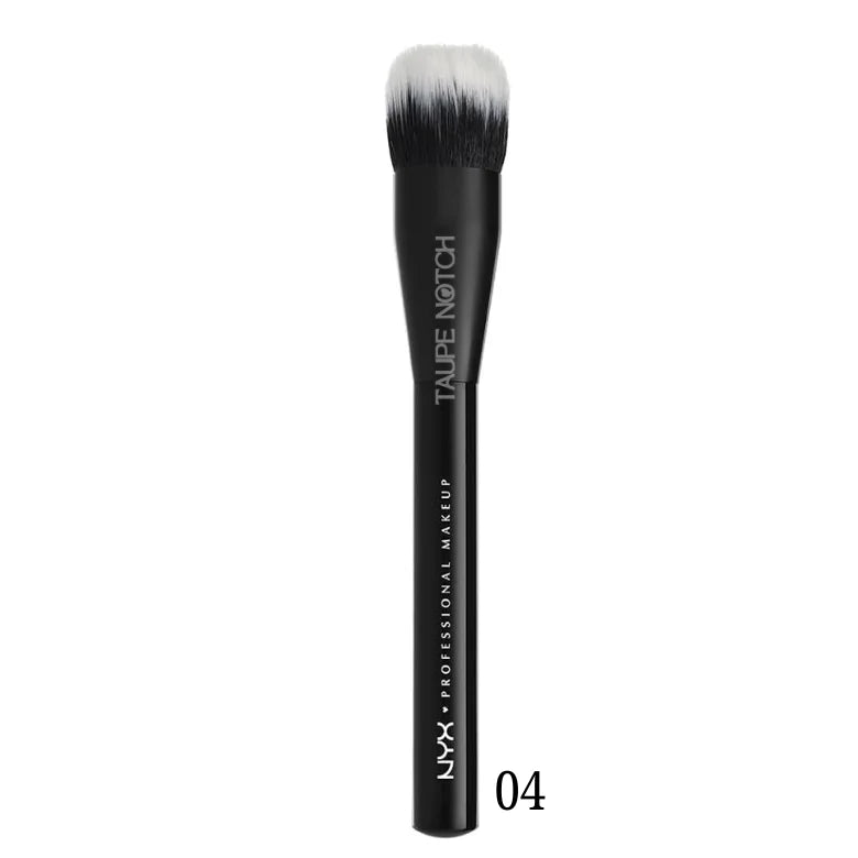 NYX PRO DUAL FIBER FOUNDATION BRUSH 04 – Taupe Notch